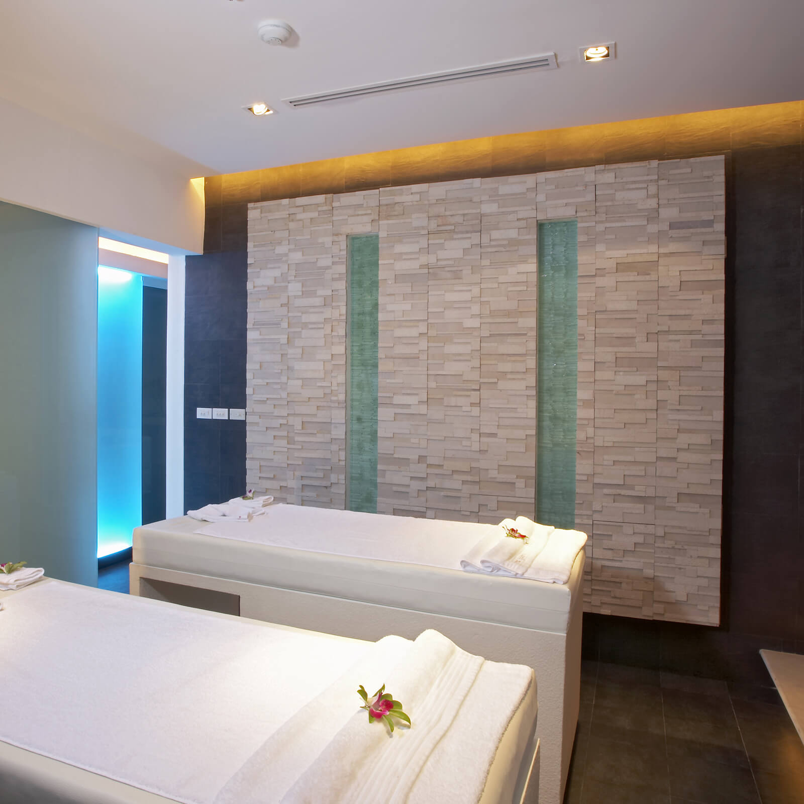 About CS Hotel & Resort - CS Hotel & Resort